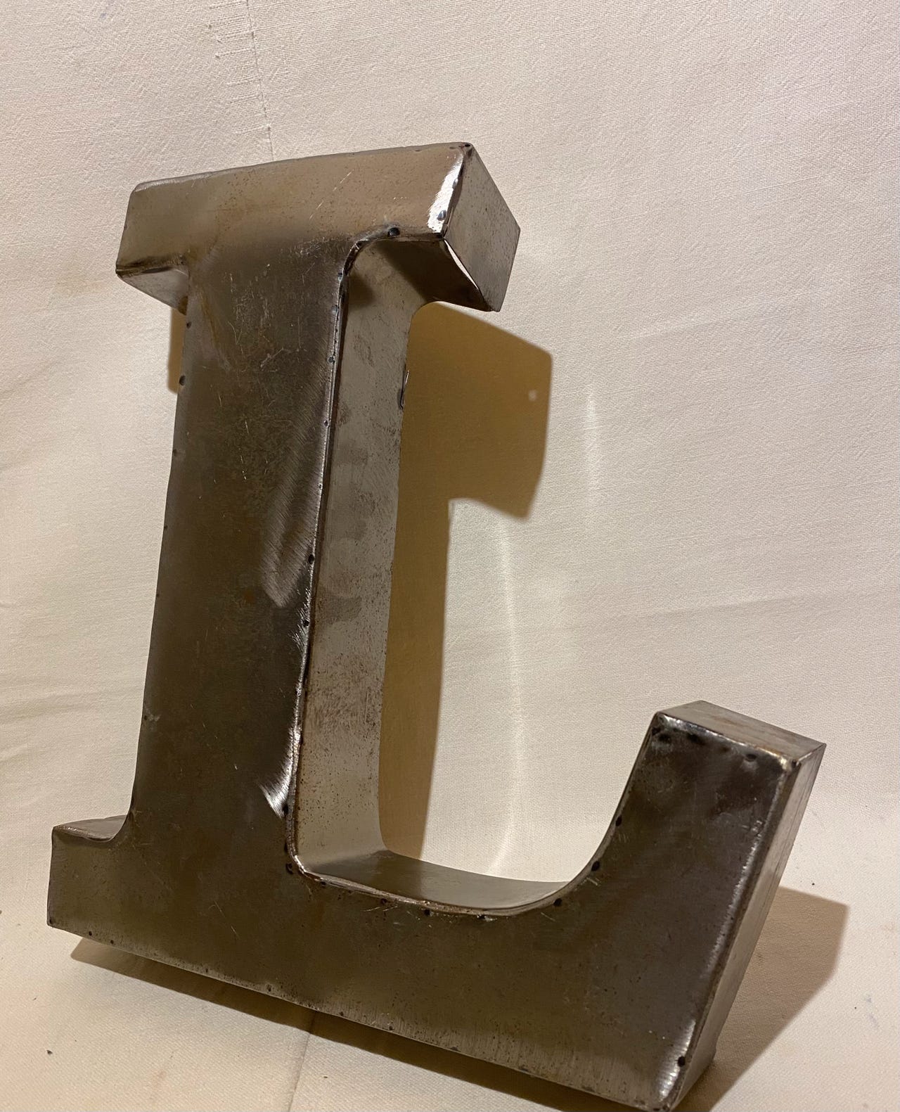 Bokstaven L i metall | FINN-torget
