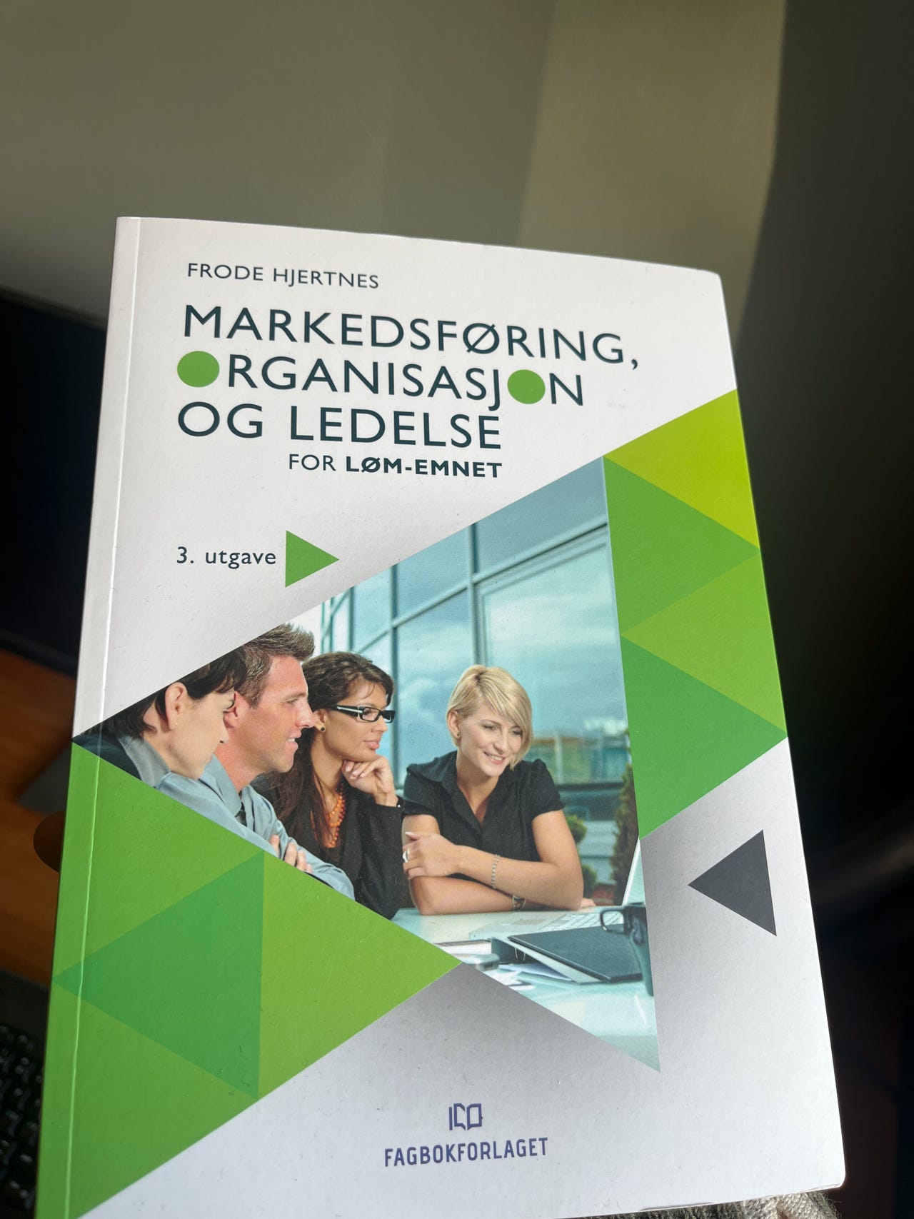 Markedsføring, Organisasjon og Ledelse – LØM-emnet (3. utgave) | FINN-torget