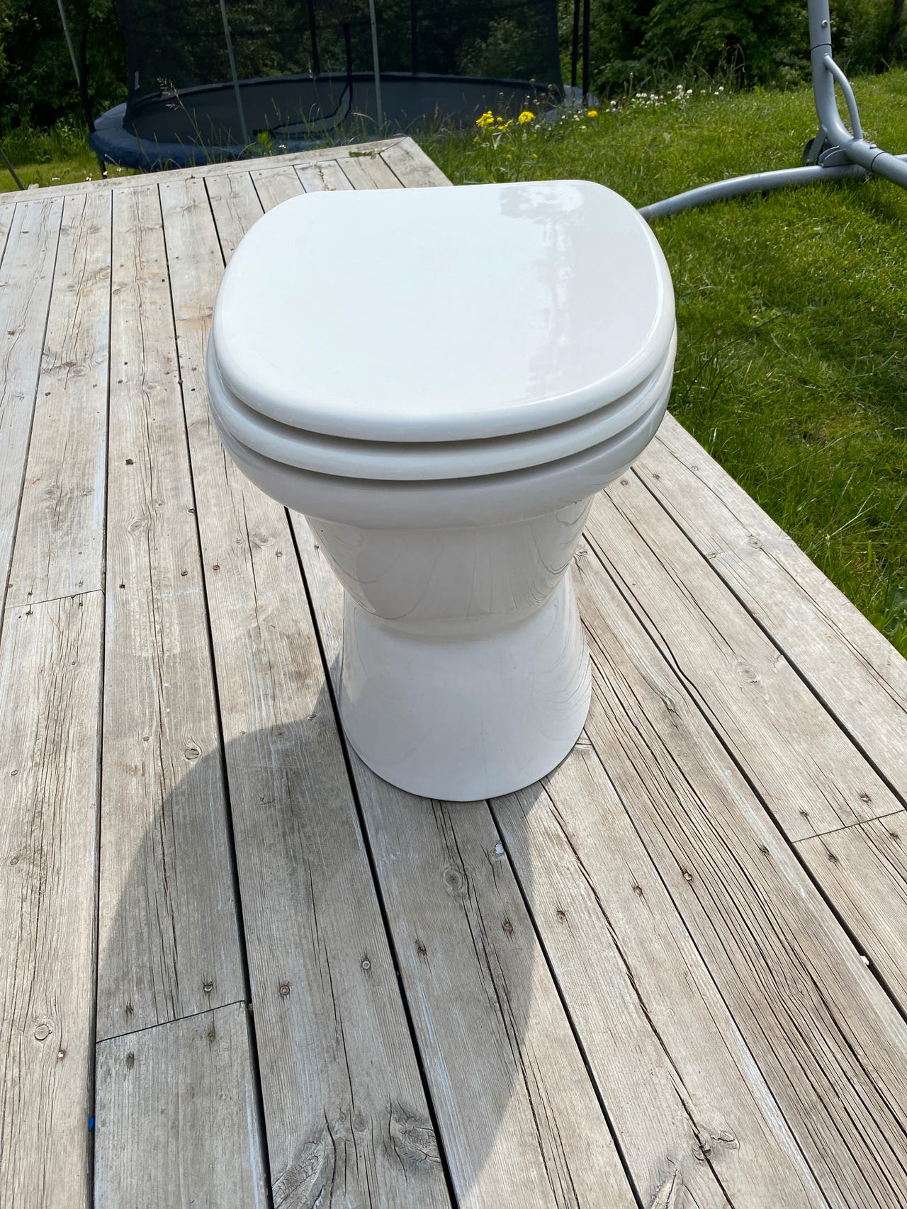 Vera Porselen Toalettstol - Hyttetorget | FINN-torget