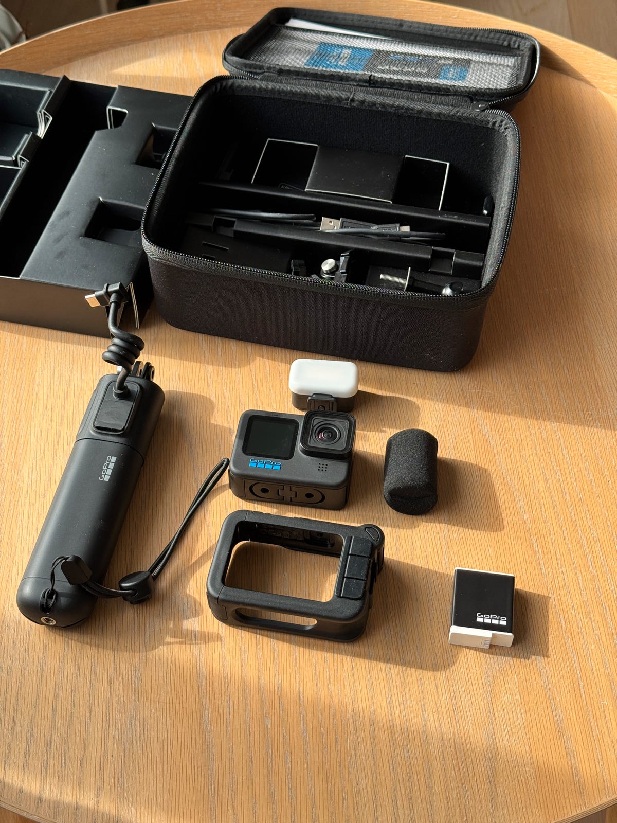GoPro hero 11 black creator edition med media mod, lys, osv | FINN-torget