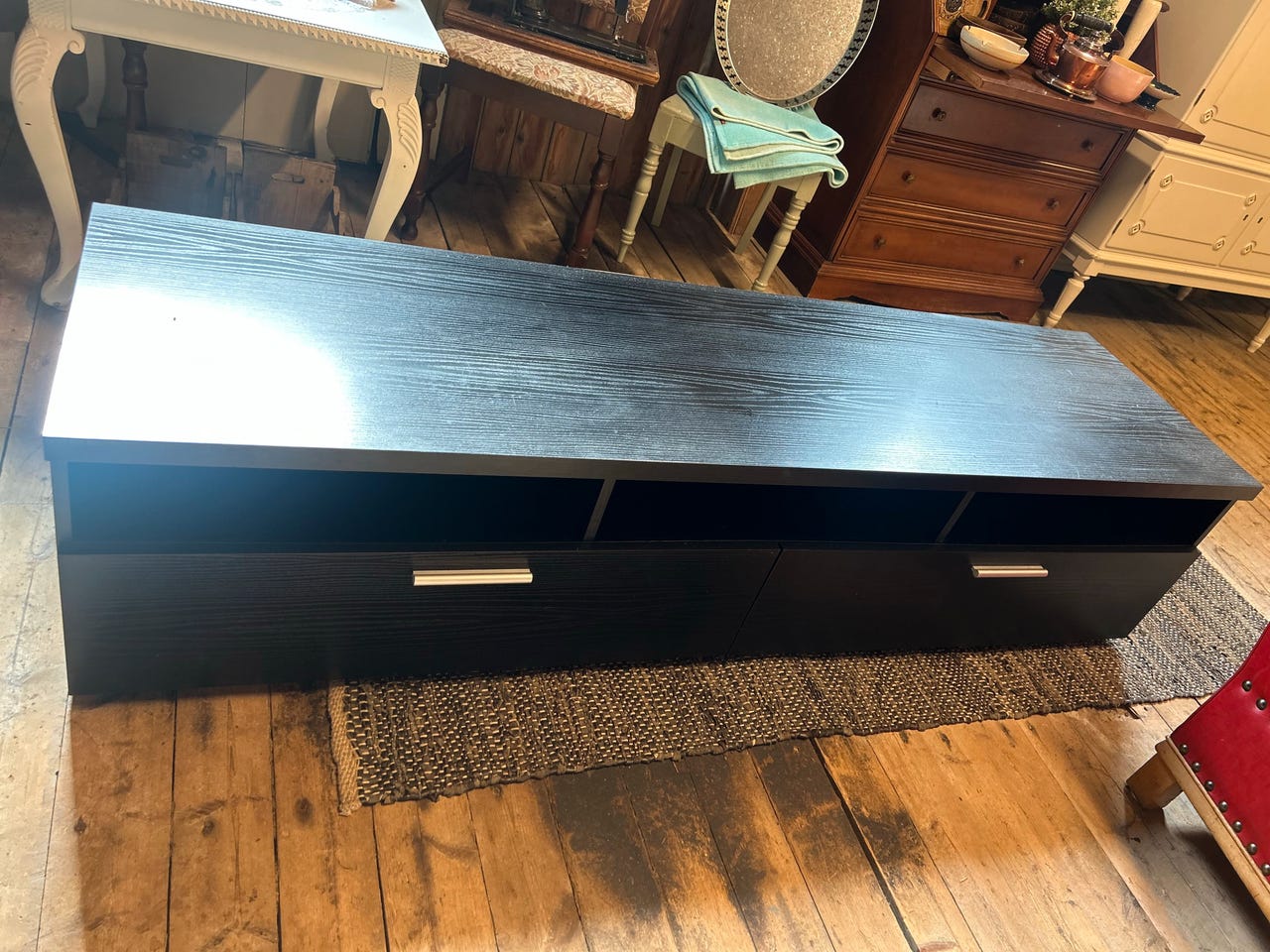 Tvbenk gis bort i dag. | FINN-torget