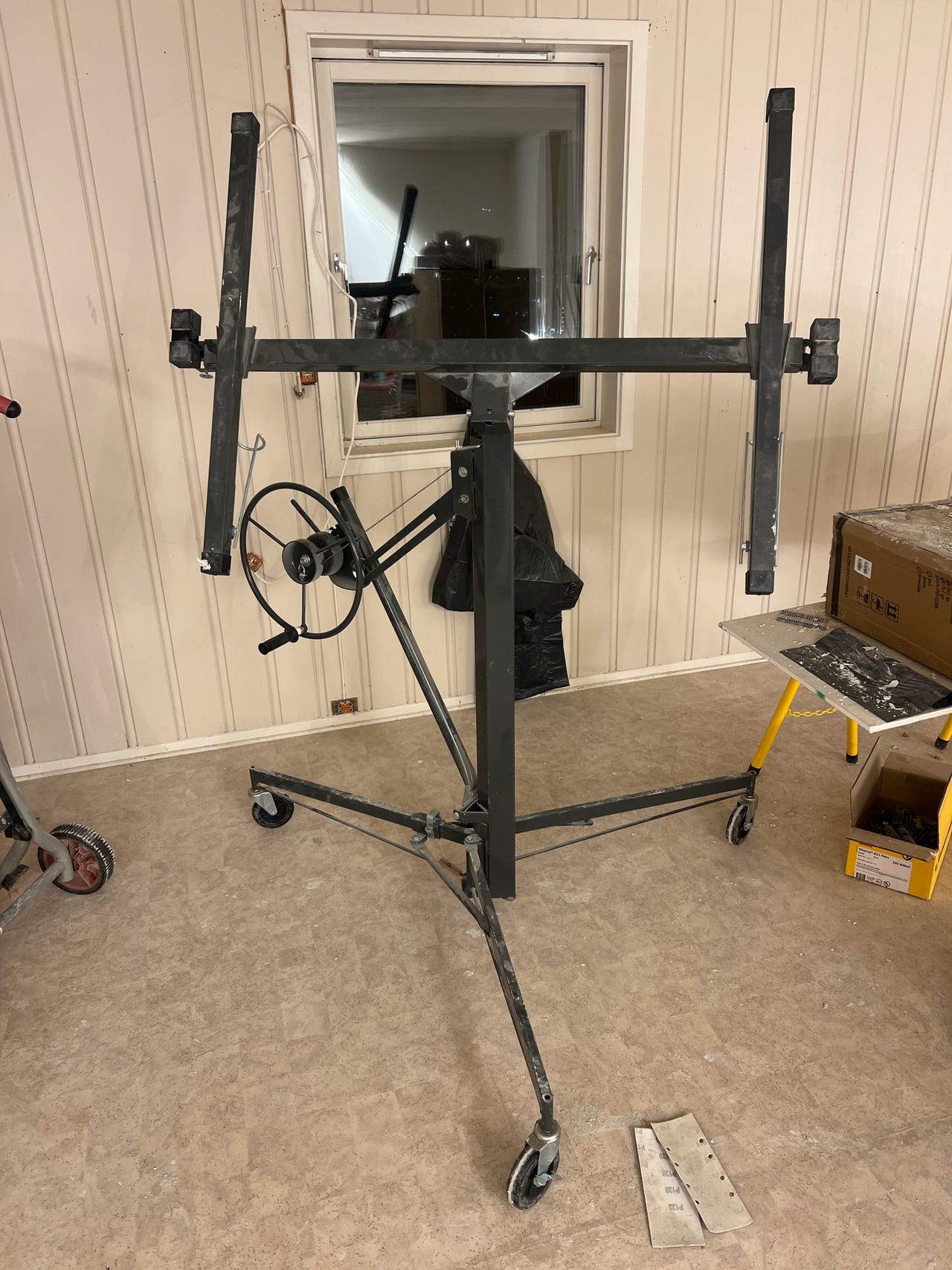 Gipsplate heis | FINN-torget