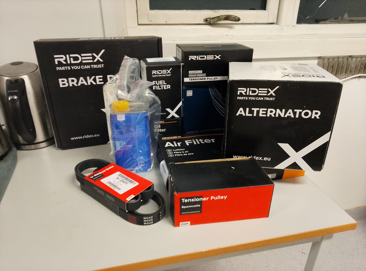 Diverse bildeler - Bremseklosser, Bremseskiver, Multireim, Dynamo, osv ...