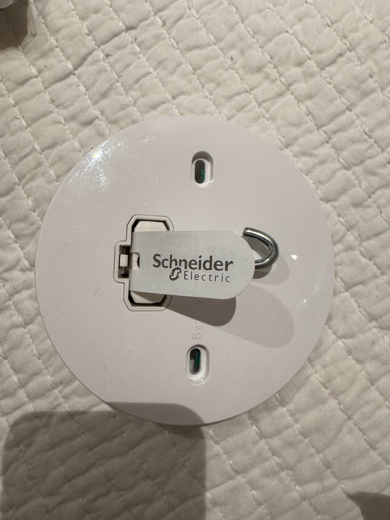 Schneider Dcl uttak med plugg og krok | FINN-torget