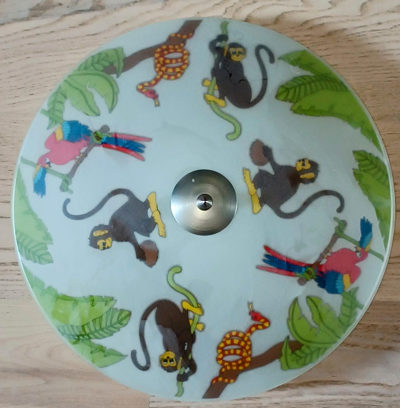 Belid plafond i glass til barnerom | FINN-torget