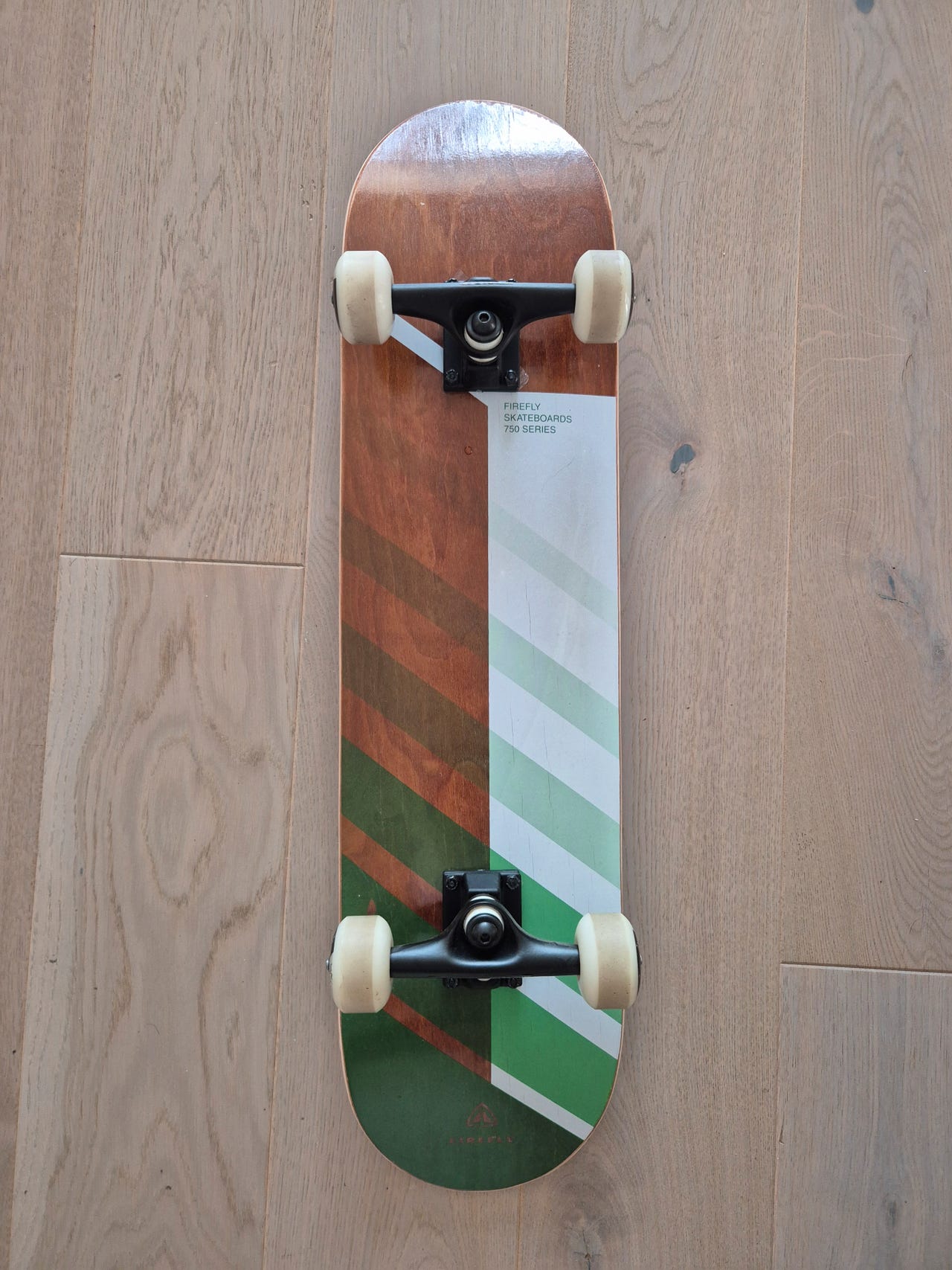 Firefly komplett skateboard selges | FINN-torget