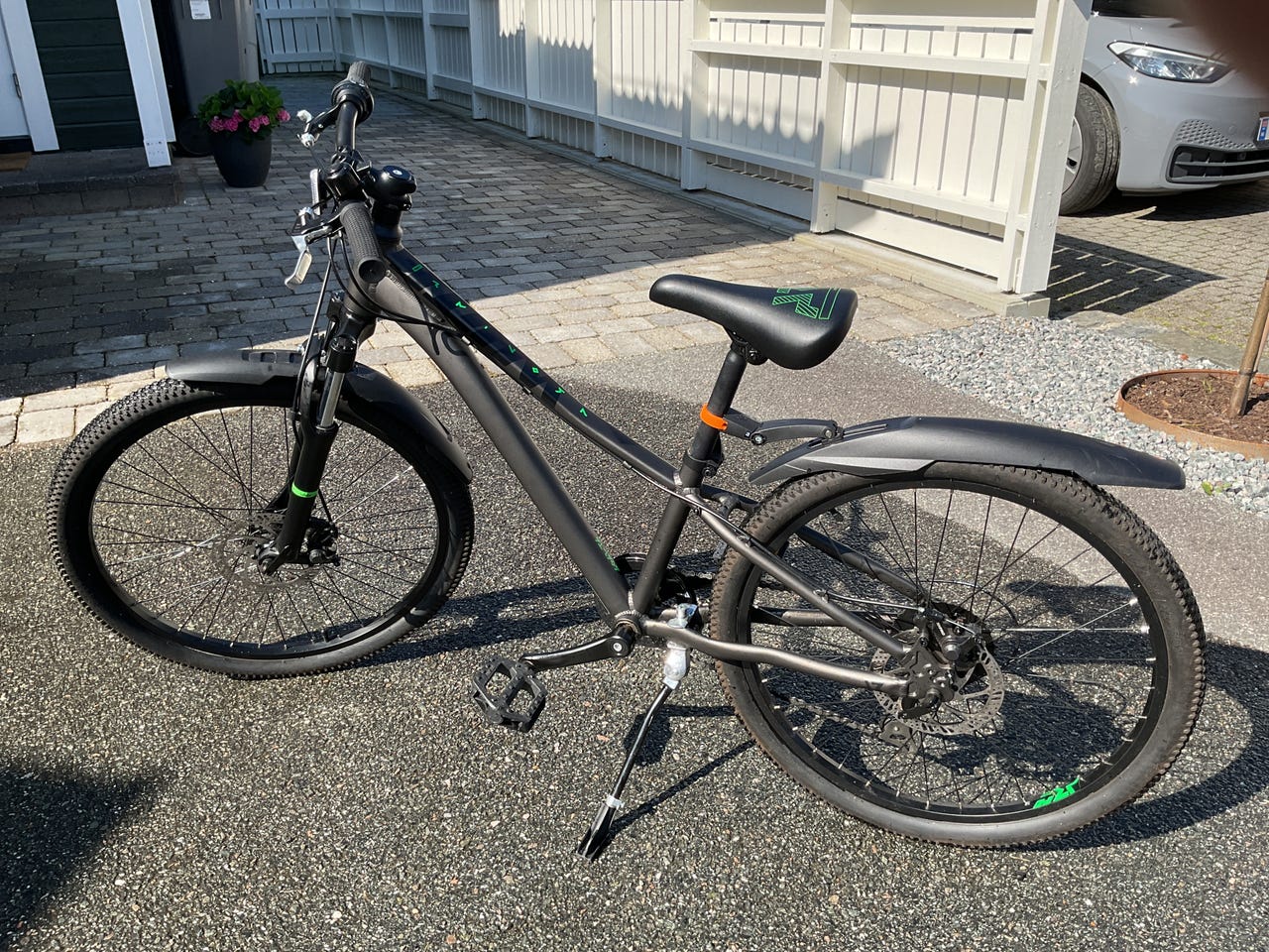White 240 comp aluminium sykkel ca 8-12 år | FINN-torget