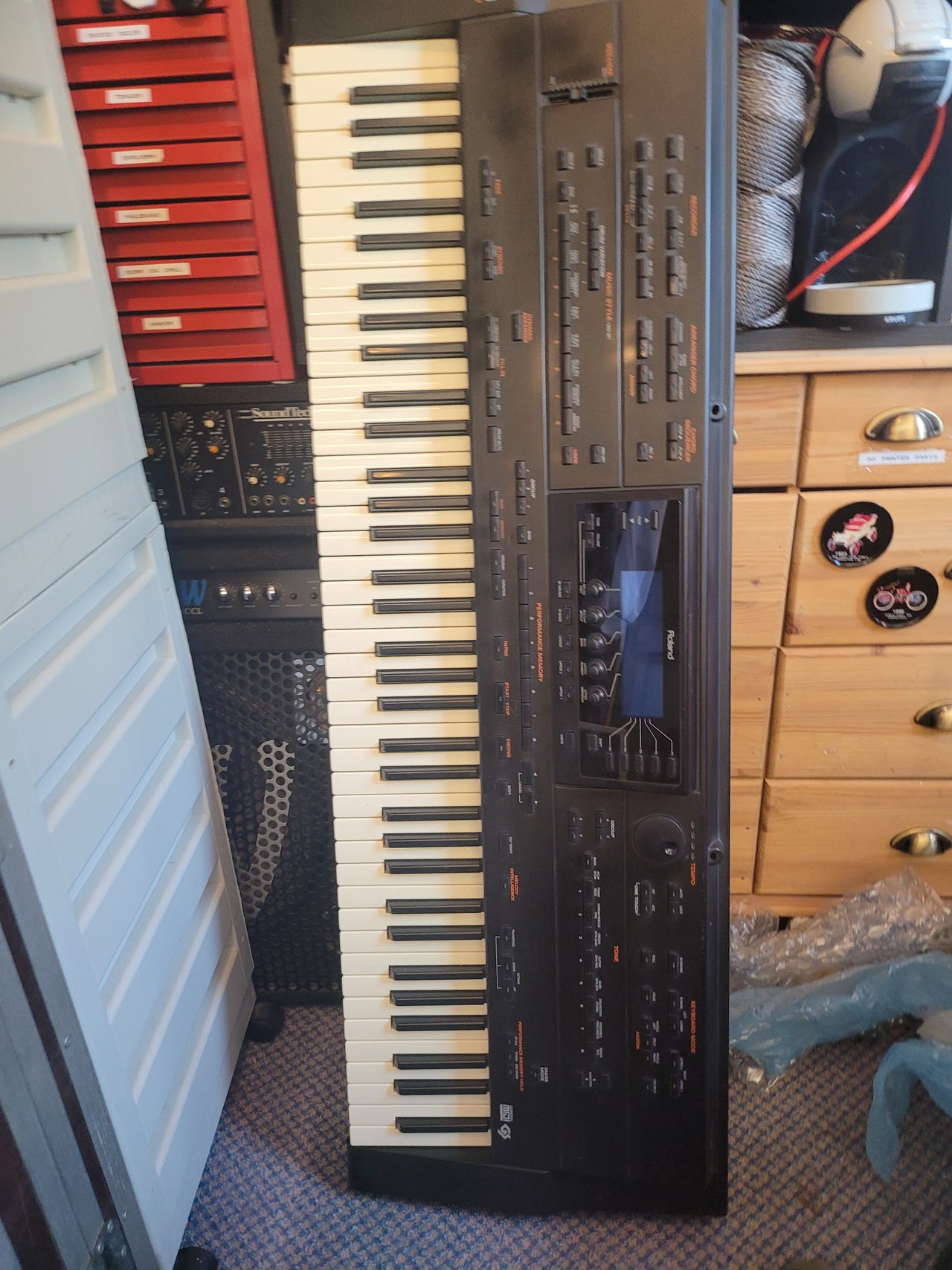 Roland G800 Arranger Workstation 76 tangenter. | FINN-torget