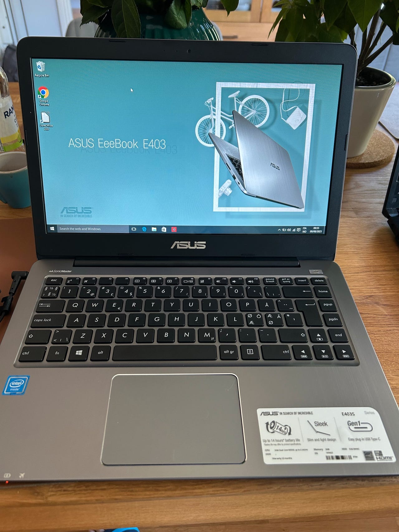 ASUS E403S | FINN-torget