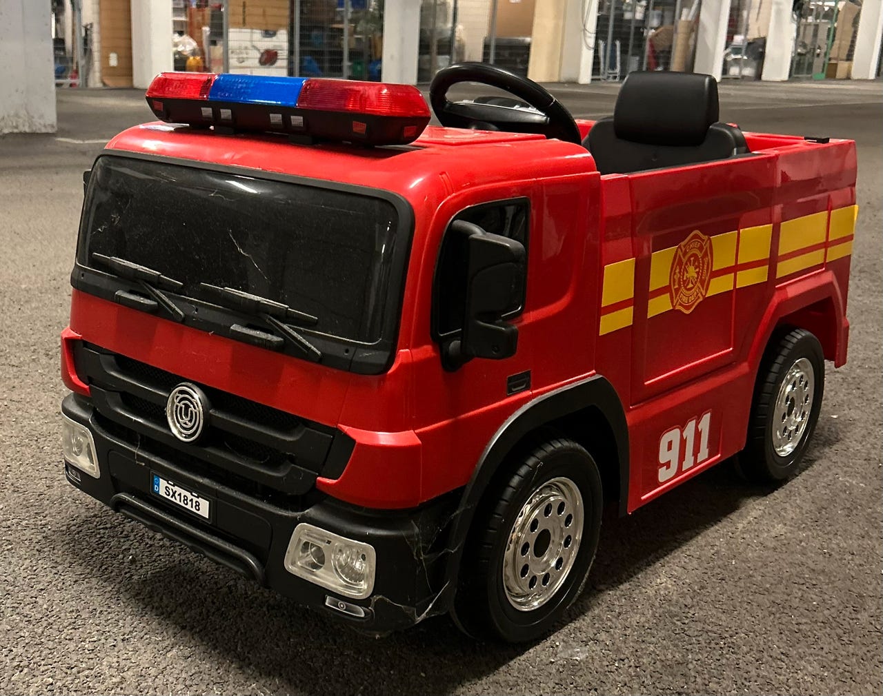 Brannbil - elektrisk bil for barn | FINN-torget