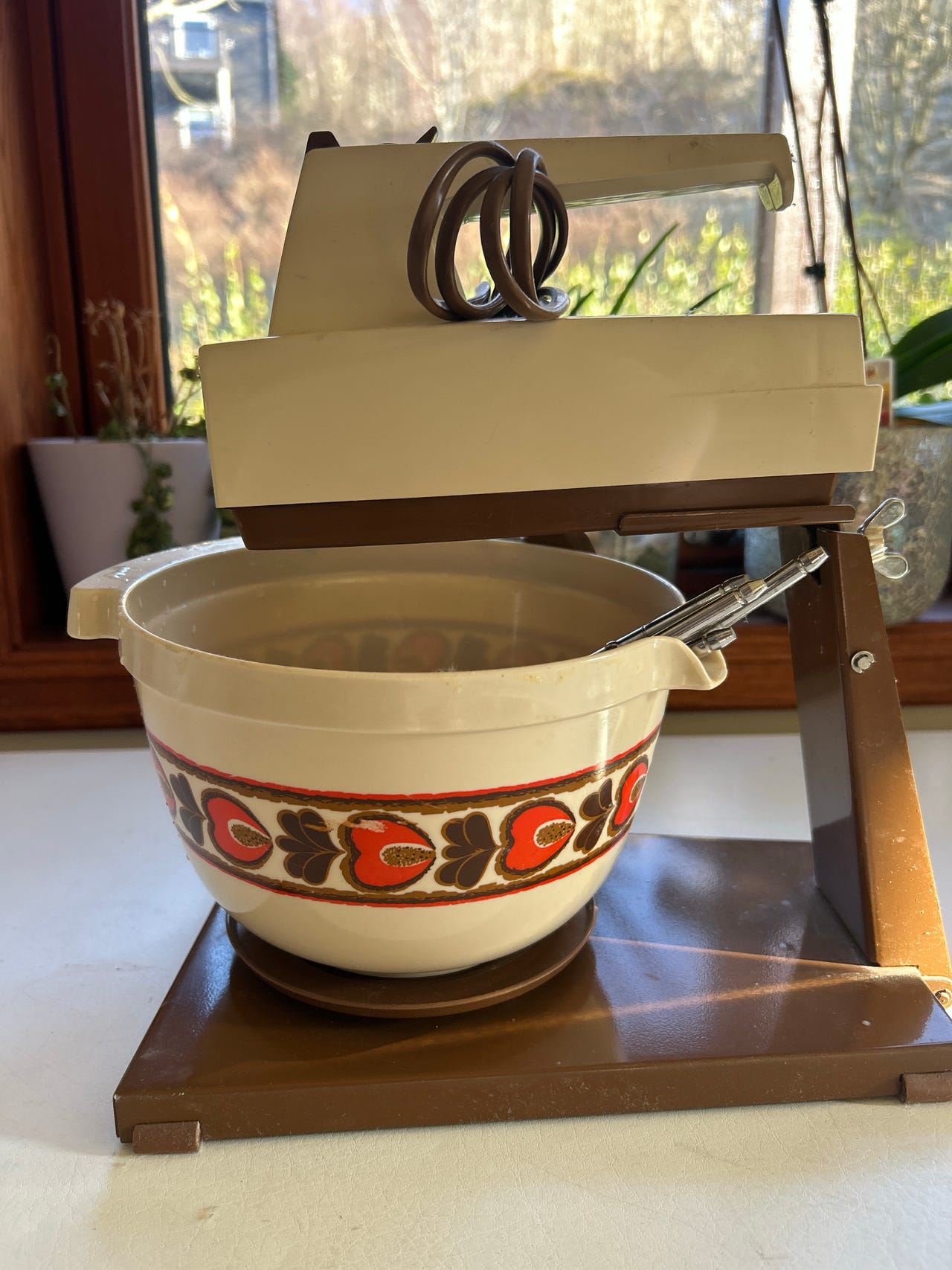 Stilig Retro håndmikser | FINN-torget