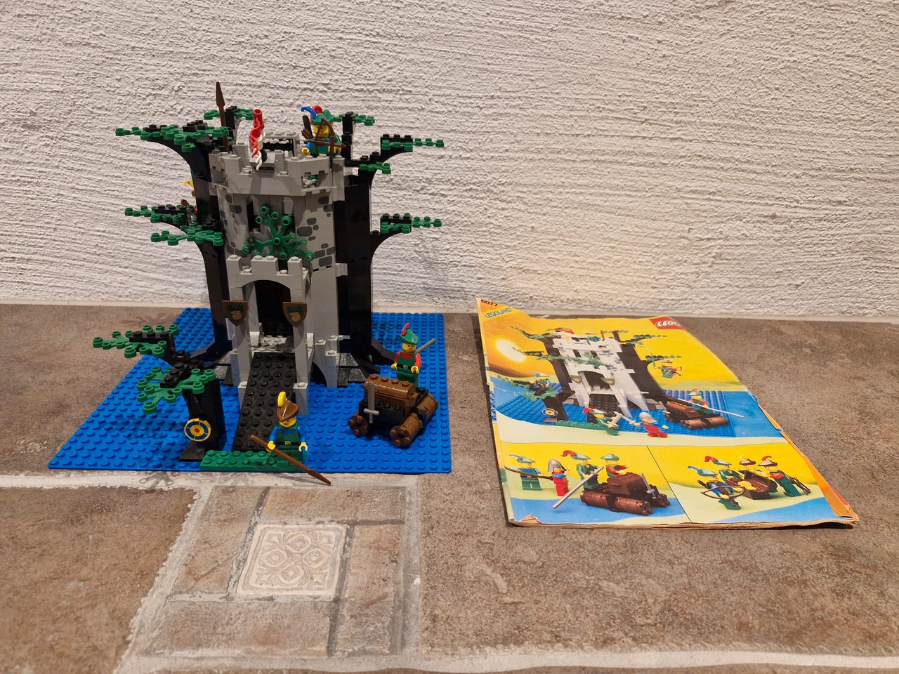 Lego 6077 Forestmen's River Fortress fra Lego Castle Forestmen serien ...