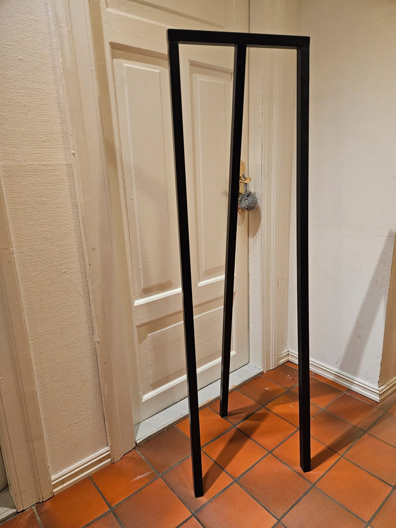 Loop stand hall klesstativ | FINN-torget