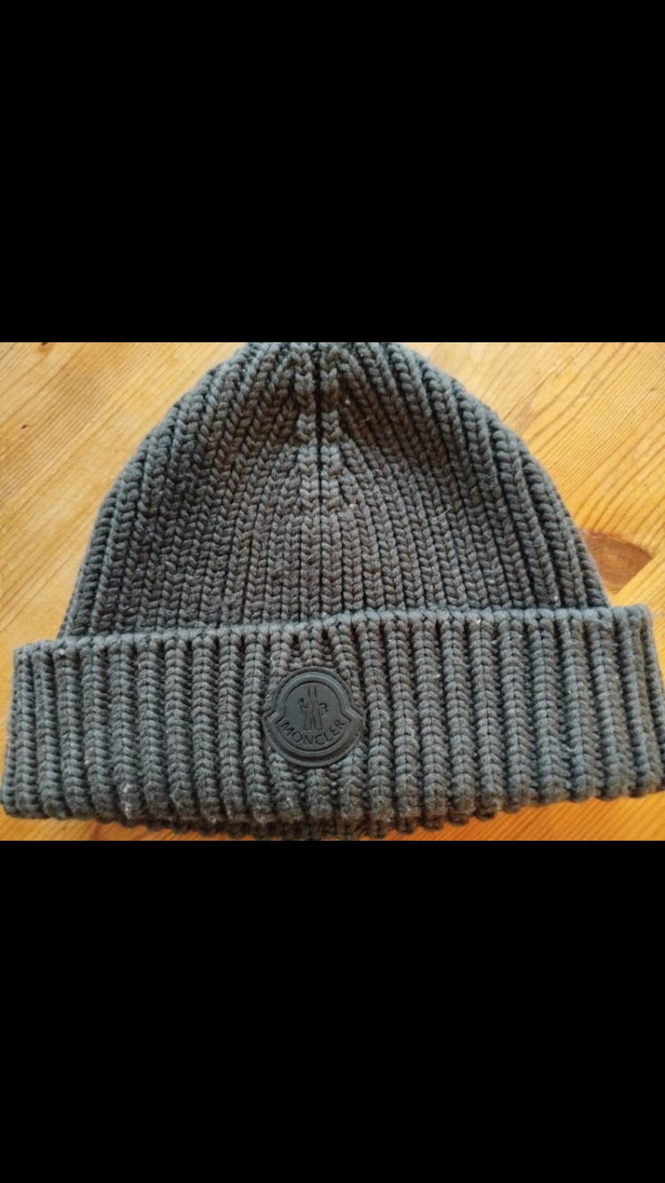 Moncler vinterlue | FINN-torget