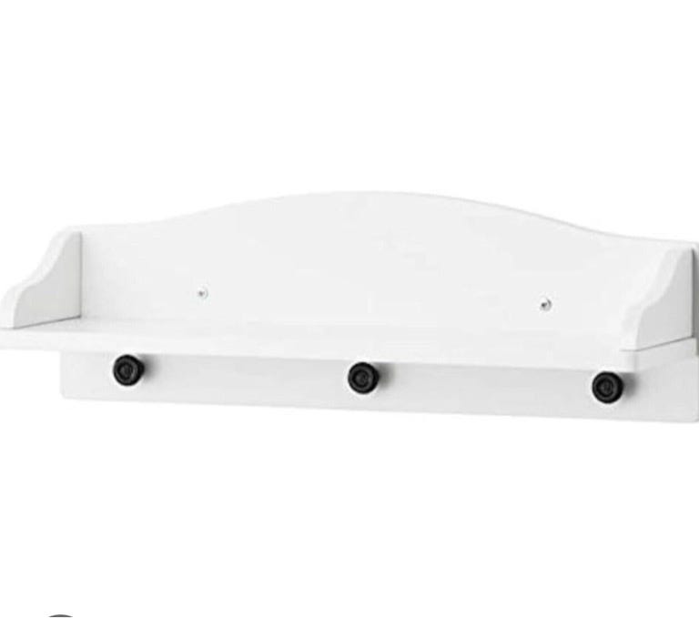 Hylle med knagger | FINN-torget