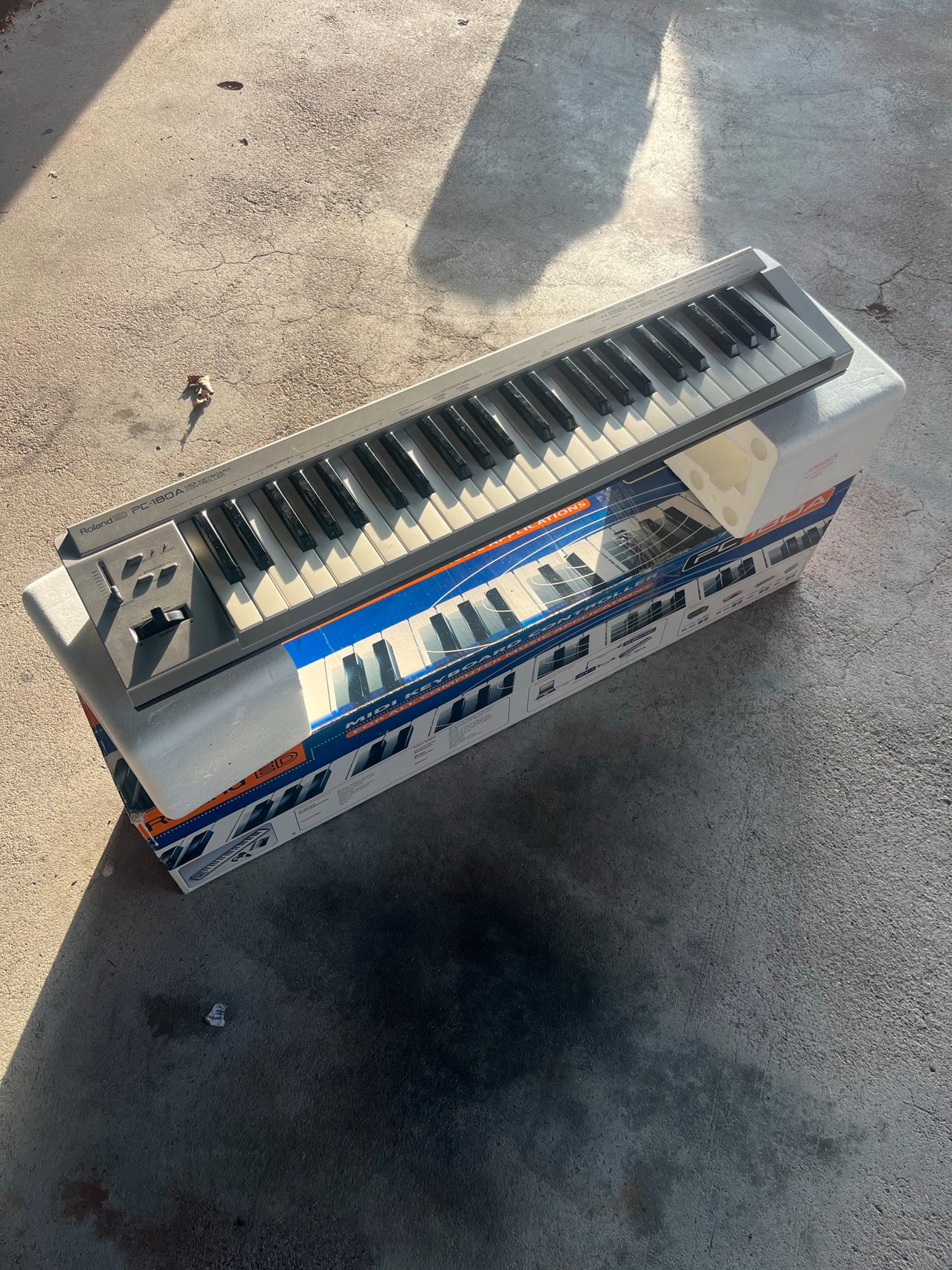 Roland PC-180A MIDI Keyboard Controller | FINN-torget