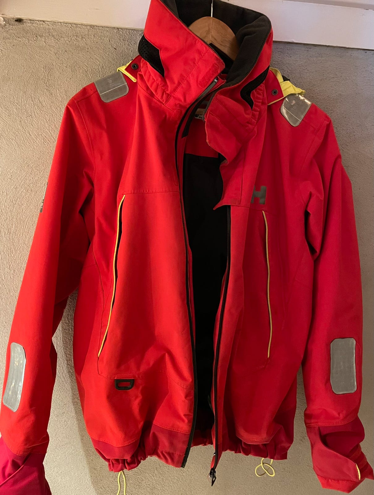 Helly Hansen allværsjakke | FINN-torget