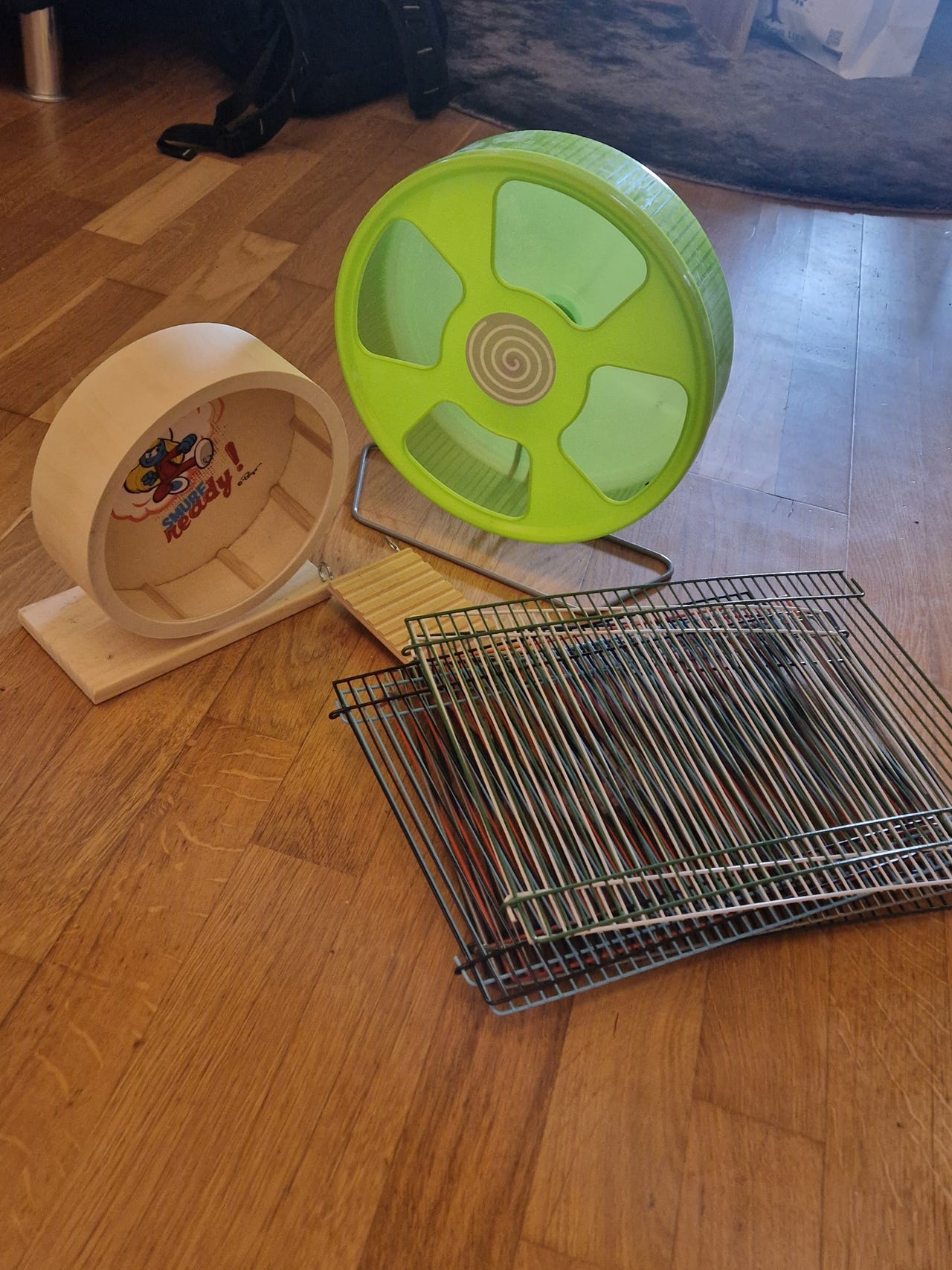 Inngjerdet til hamster samt 2 hjul | FINN-torget