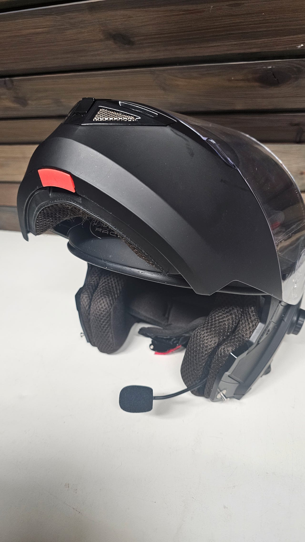 Fliip-up hjelm med solbriller, bluetooth intercom. | FINN-torget