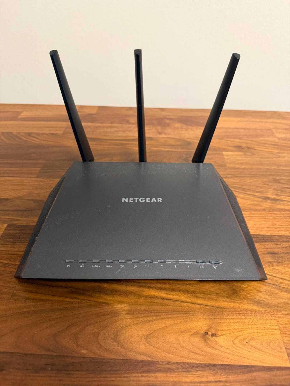 Netgear AC2300 ruter | FINN-torget