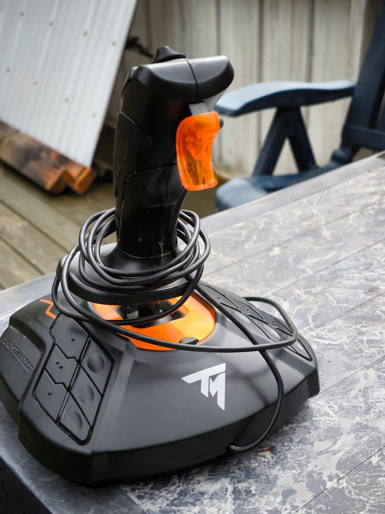 Thrustmaster 16000 | FINN-torget