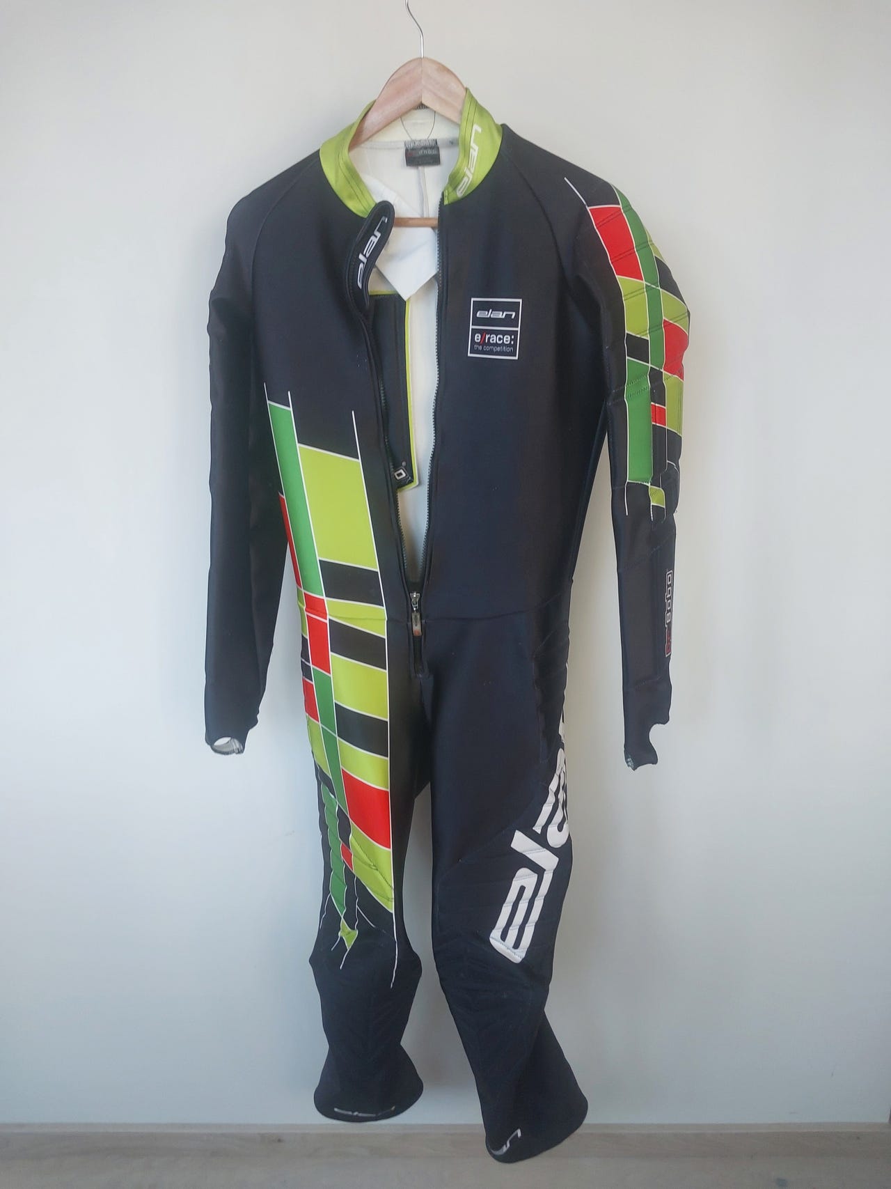 Fartsdress Elan | FINN-torget