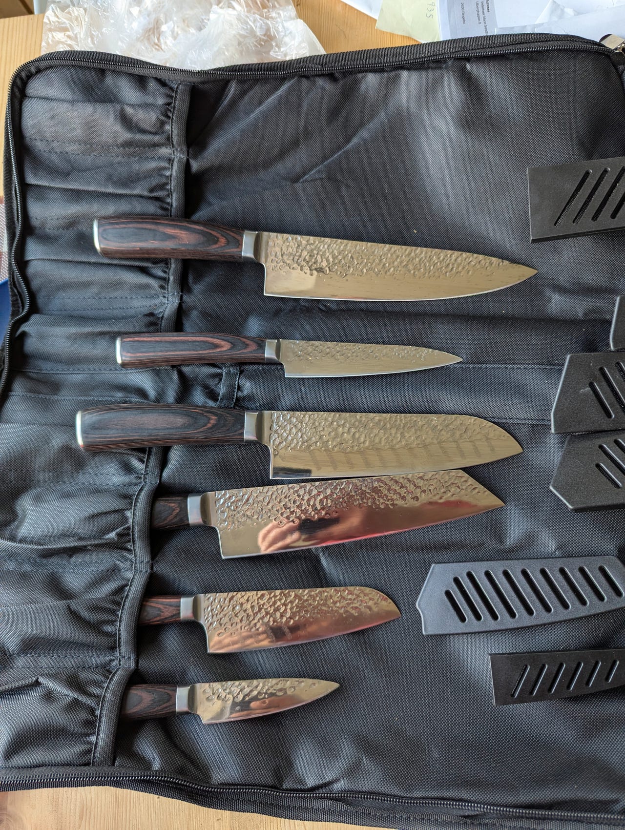 Helt nytt 6 stk. Kniver + kniver eske. | FINN-torget