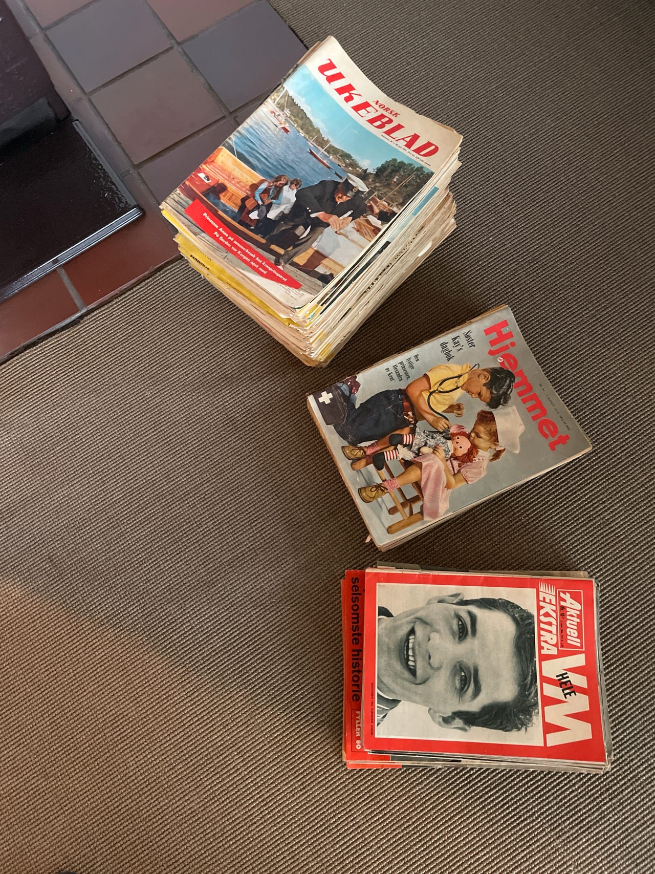 Gamle ukeblader | FINN-torget