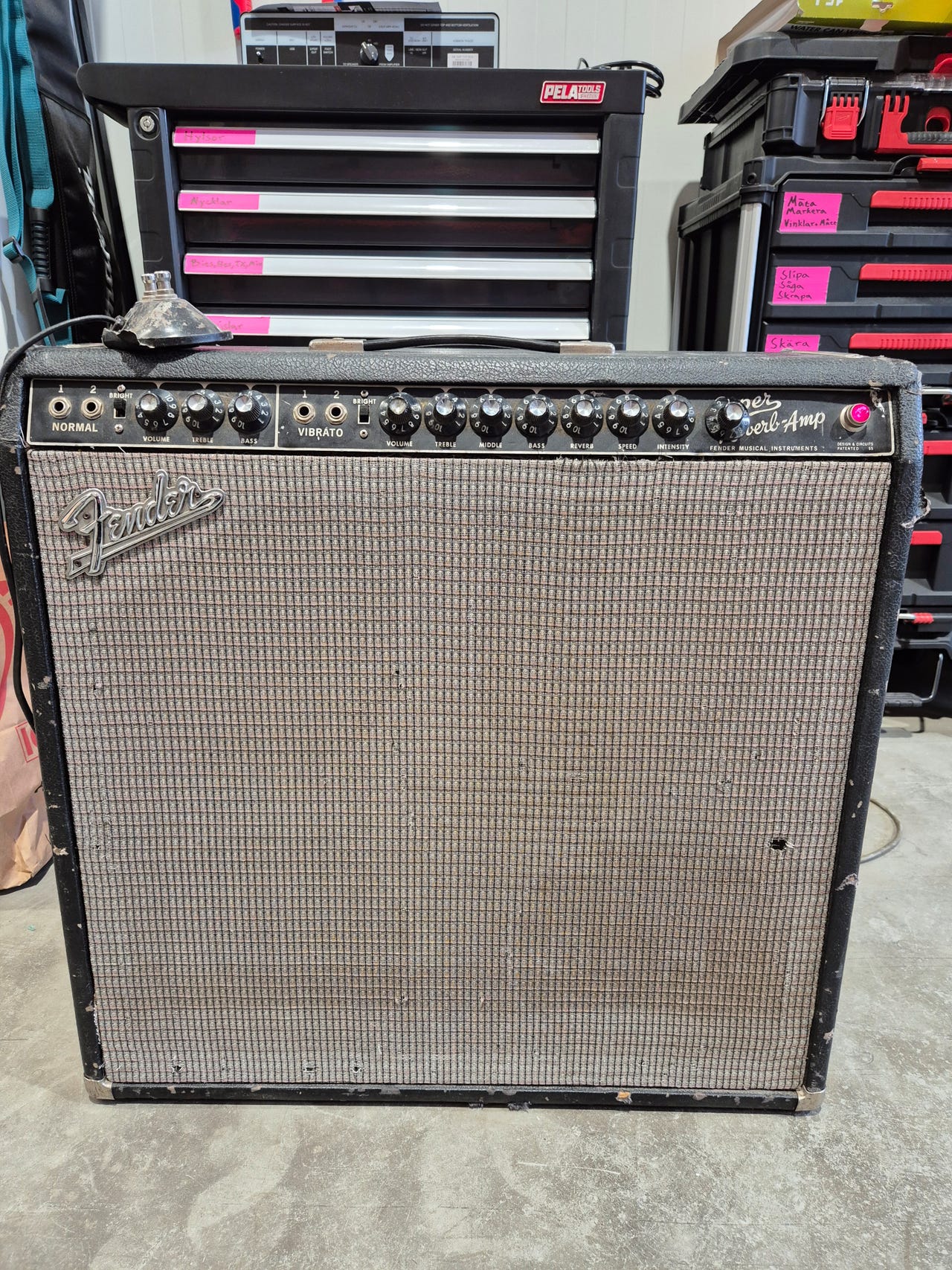 Fender Super Reverb 1966 med master volumknapp | FINN-torget