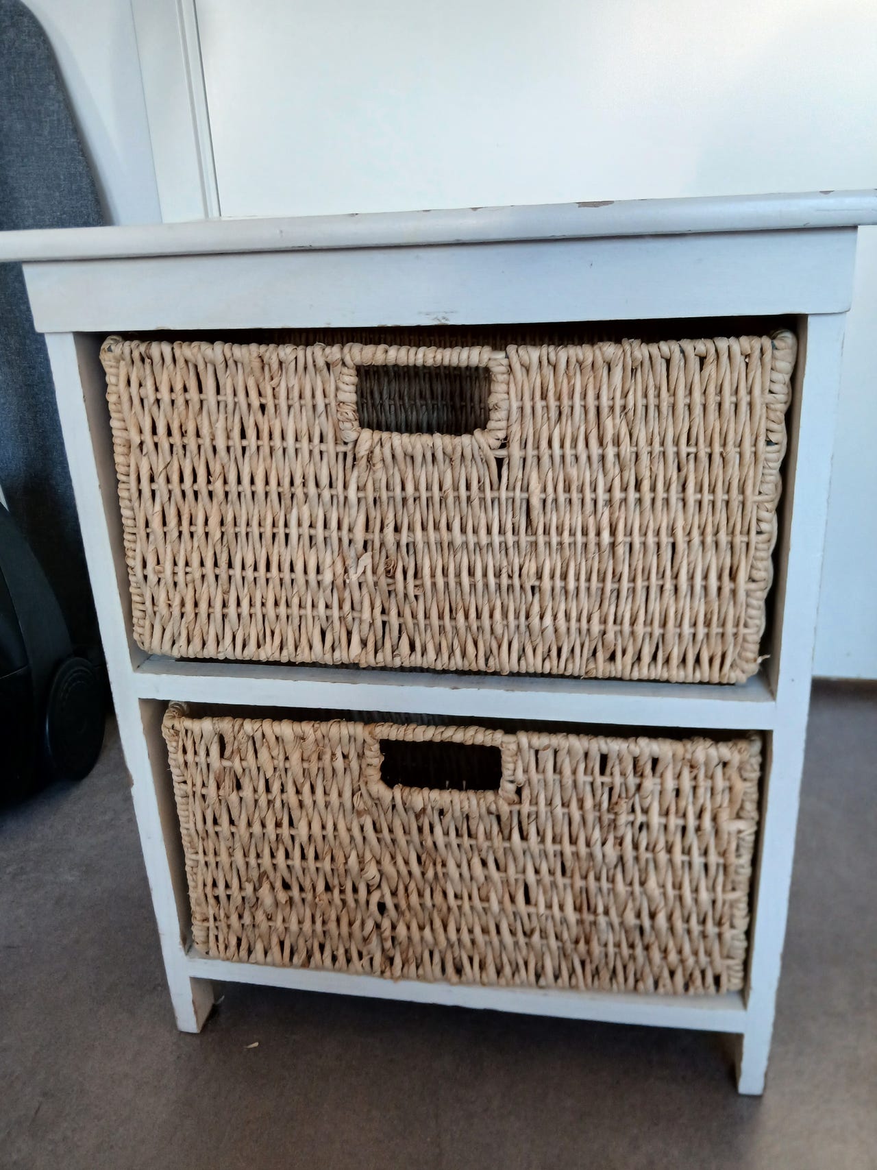 Liten hylle selges rimelig | FINN-torget