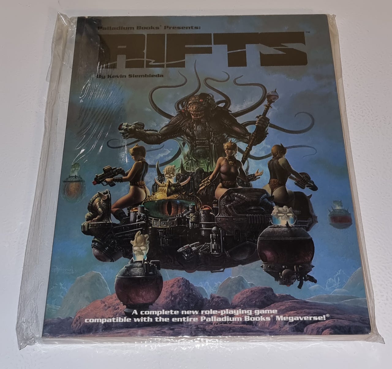 Palladium Books RPG rollespill (Rifts, Fantasy, Recon, Robotech) | FINN ...