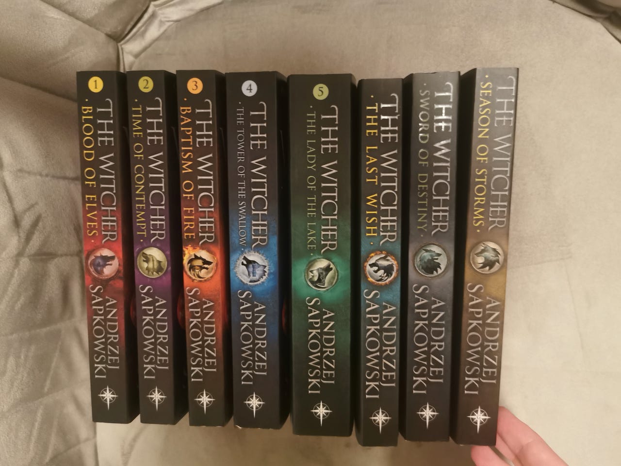 The Witcher bøker selges samlet!! | FINN-torget