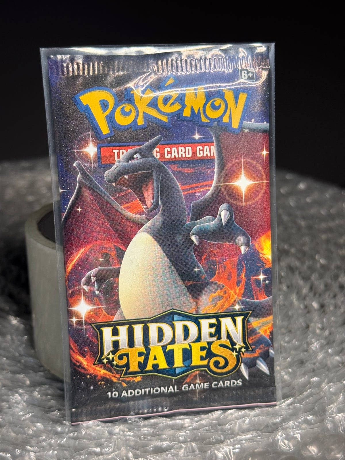 Pokemon Hidden Fates Charizard Art Booster Pack | FINN-torget