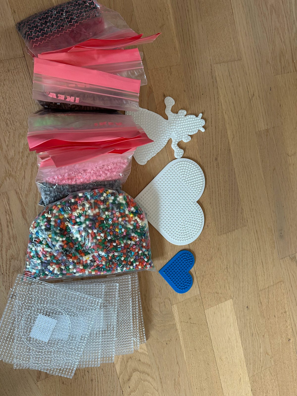 Strykeperler og brett | FINN-torget