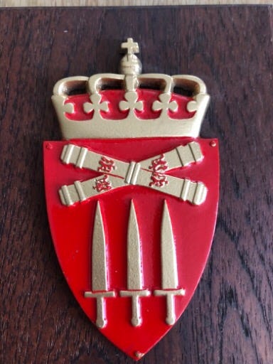 Milirært Crest | FINN-torget