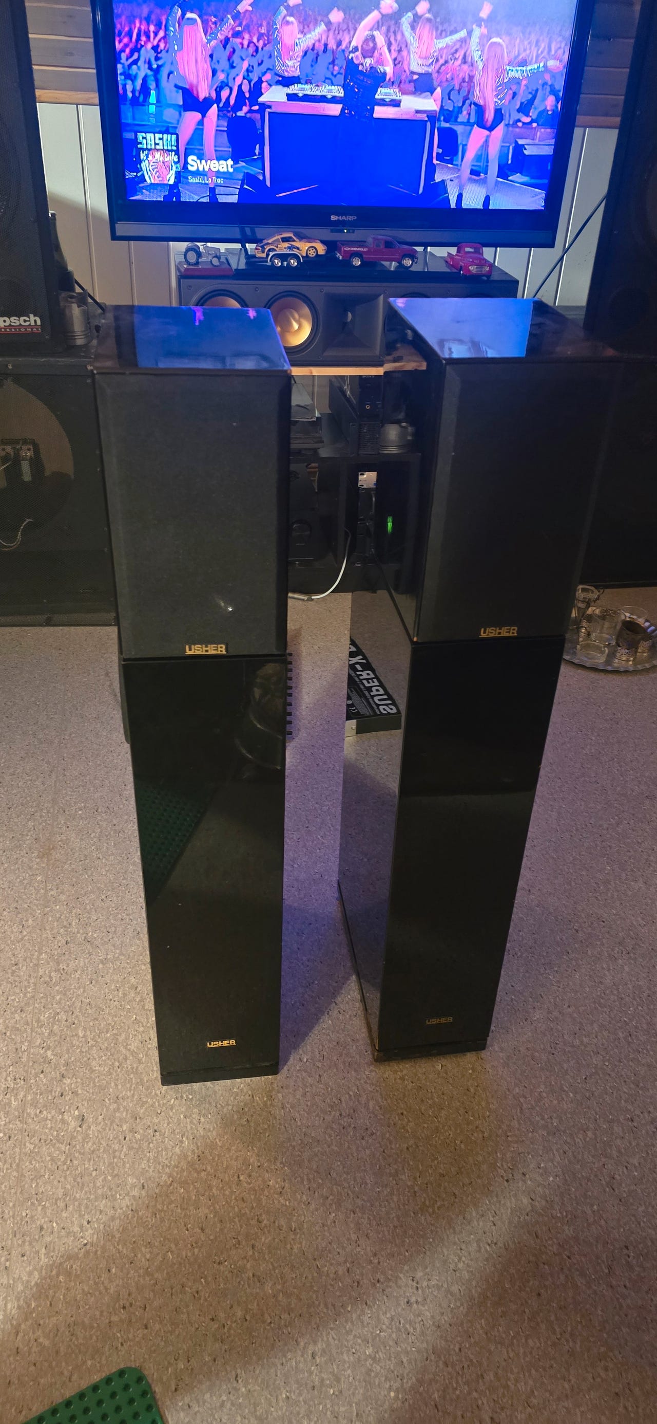 Usher Audio S-520 og SW-520 | FINN-torget