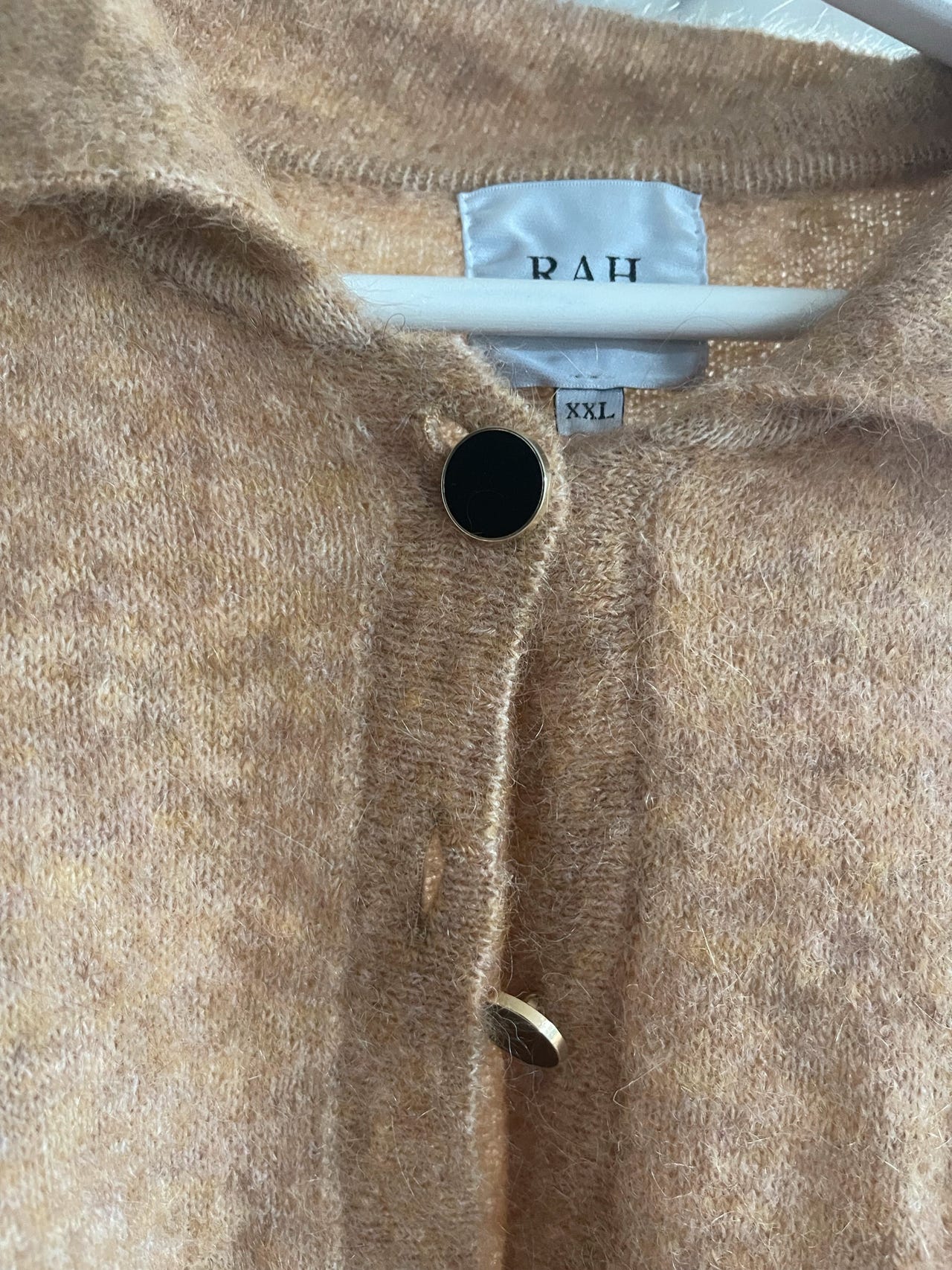 RAH cardigan / ANEMONE Mohair Cardigan og Anemone kjoler | FINN-torget