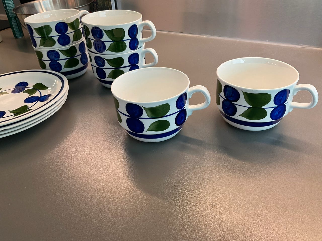 6 Rørstrand Irene tekopper og 4 asjetter | FINN-torget