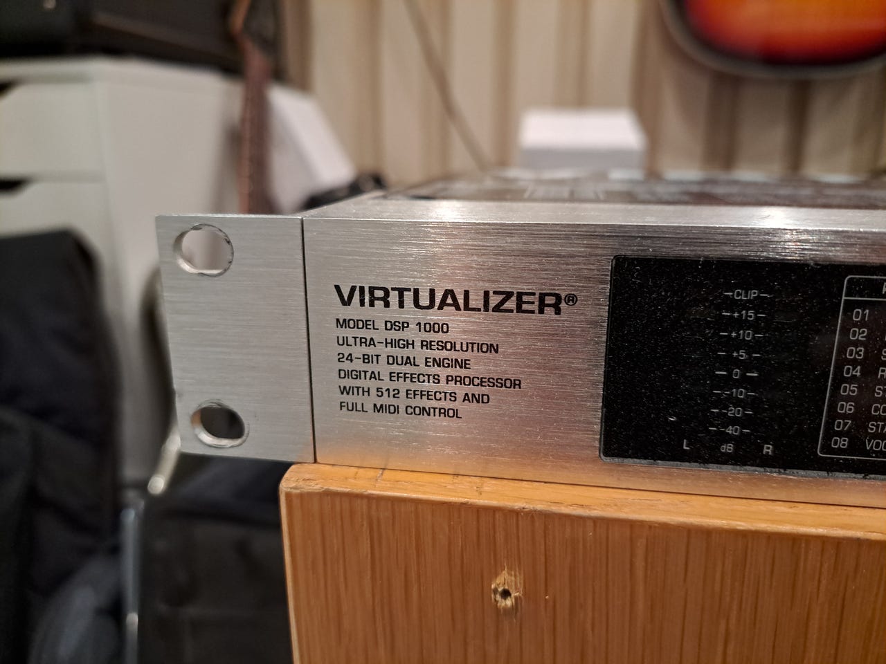 Behringer Virtualizer selges | FINN-torget