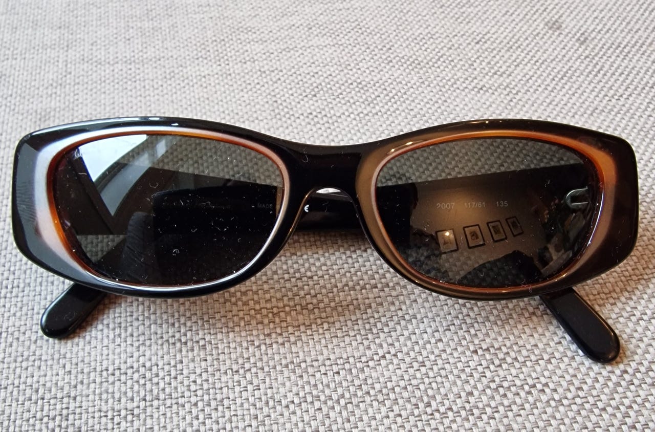 Salvatore Ferragamo vintage solbriller | FINN-torget