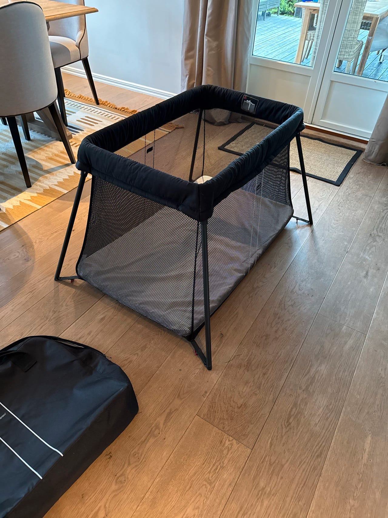 BabyBjorn reiseseng inklusive to laken | FINN-torget