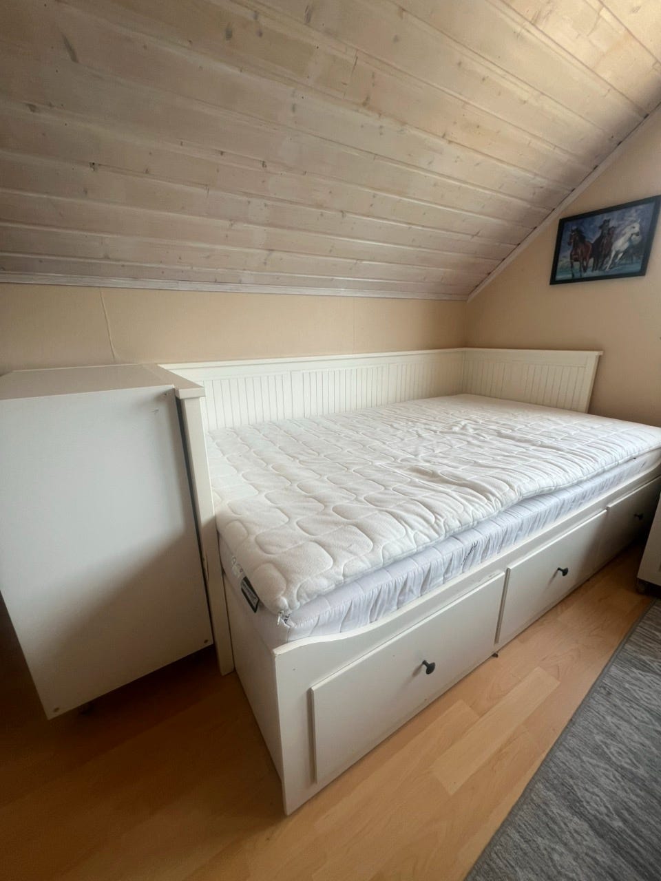 Seng med madrass gis bort mot henting | FINN-torget