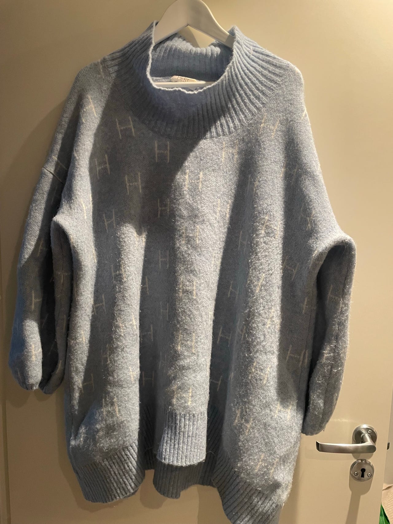 HÉST Genser Blå Dame Str 2 L/XL | FINN-torget