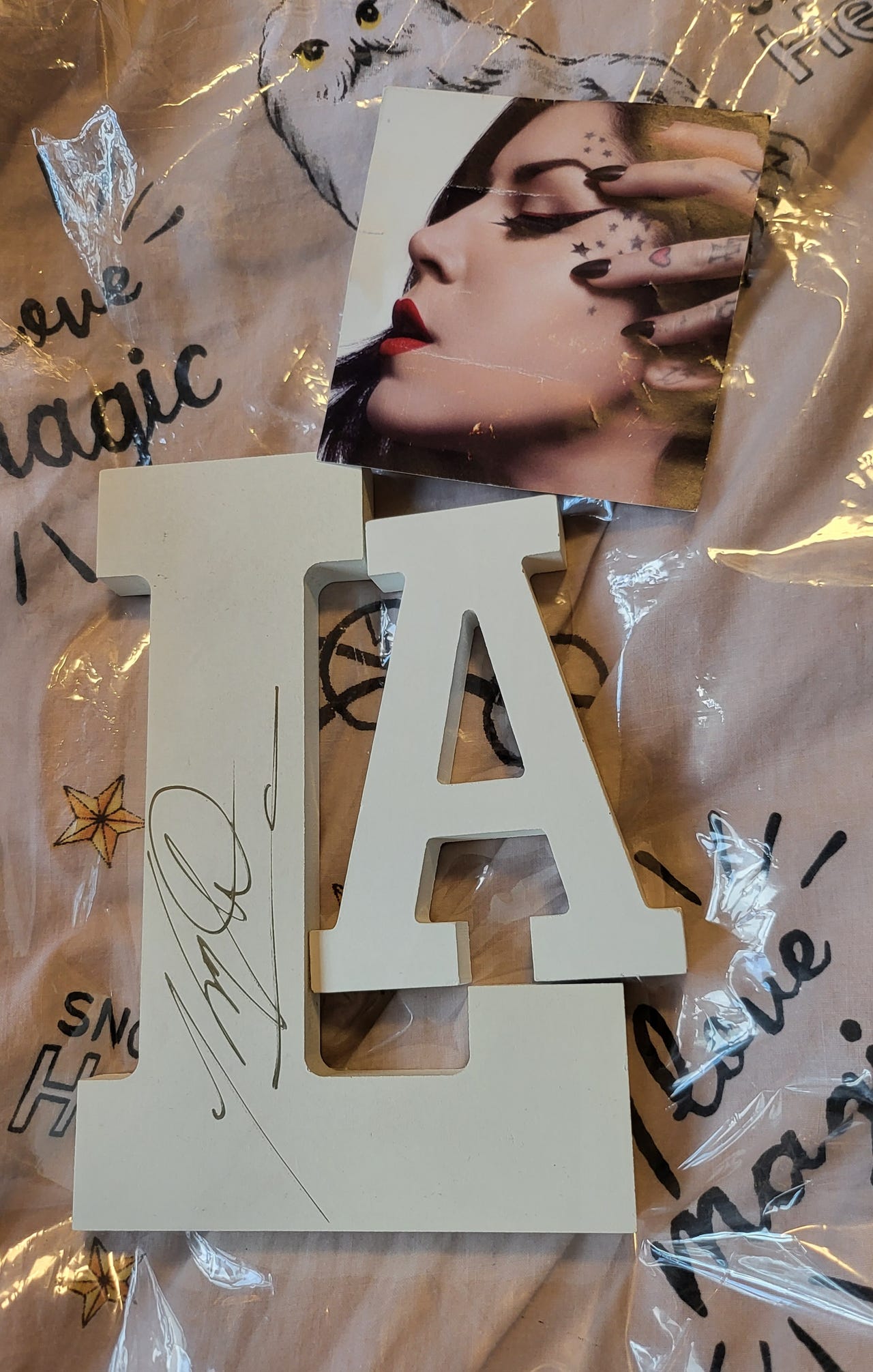 Autografen til Kat Von D | FINN-torget