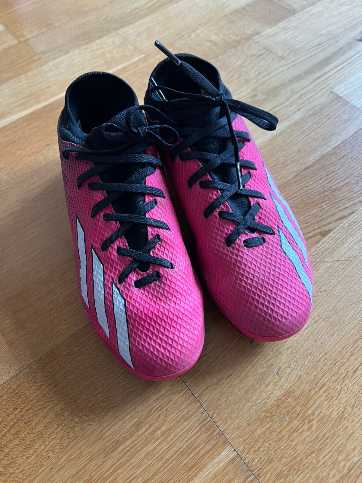 Adidas Fotballsko Rosa Svart Str 37 | FINN-torget
