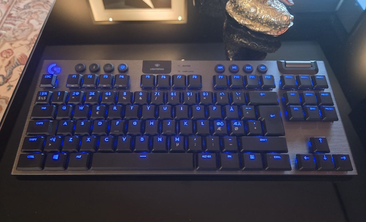 LOGITECH G915TKL Tactile RGB gaming tastatur | FINN-torget