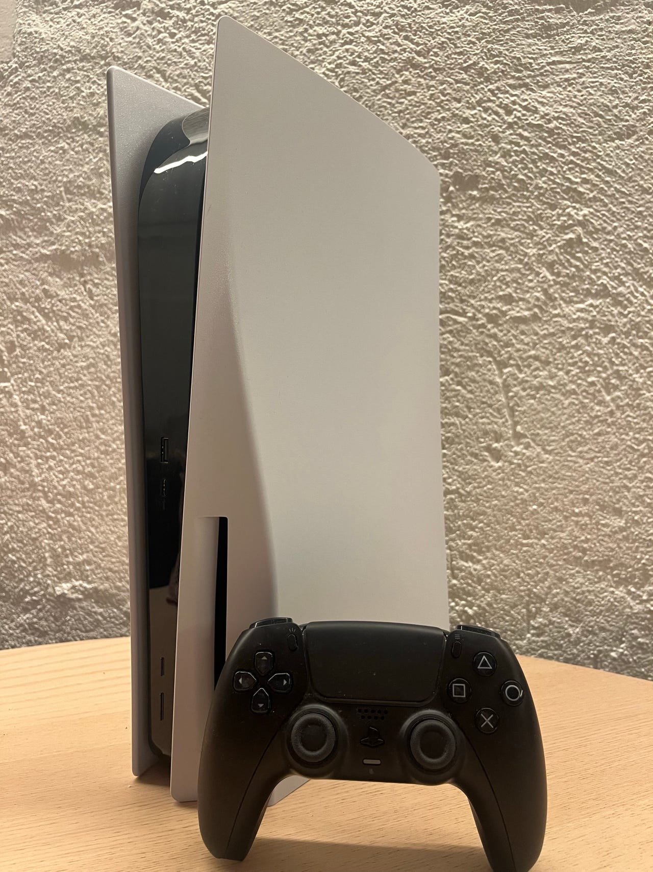 Strøken PS5 disk med kontroller | FINN-torget