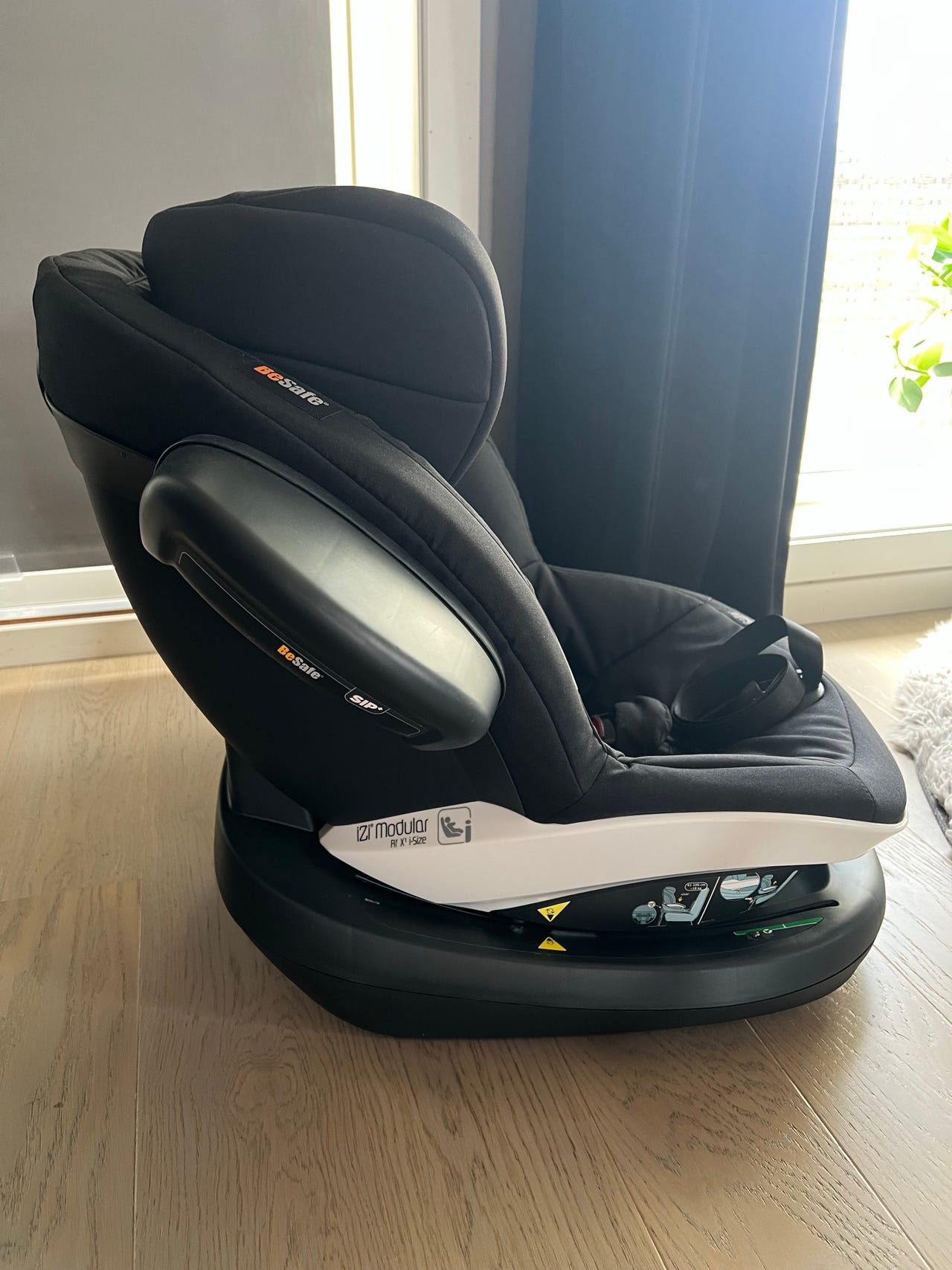 BeSafe iZi Modular X1 i-Size bilstol med base - Ca. 6 mnd til 4 år ...