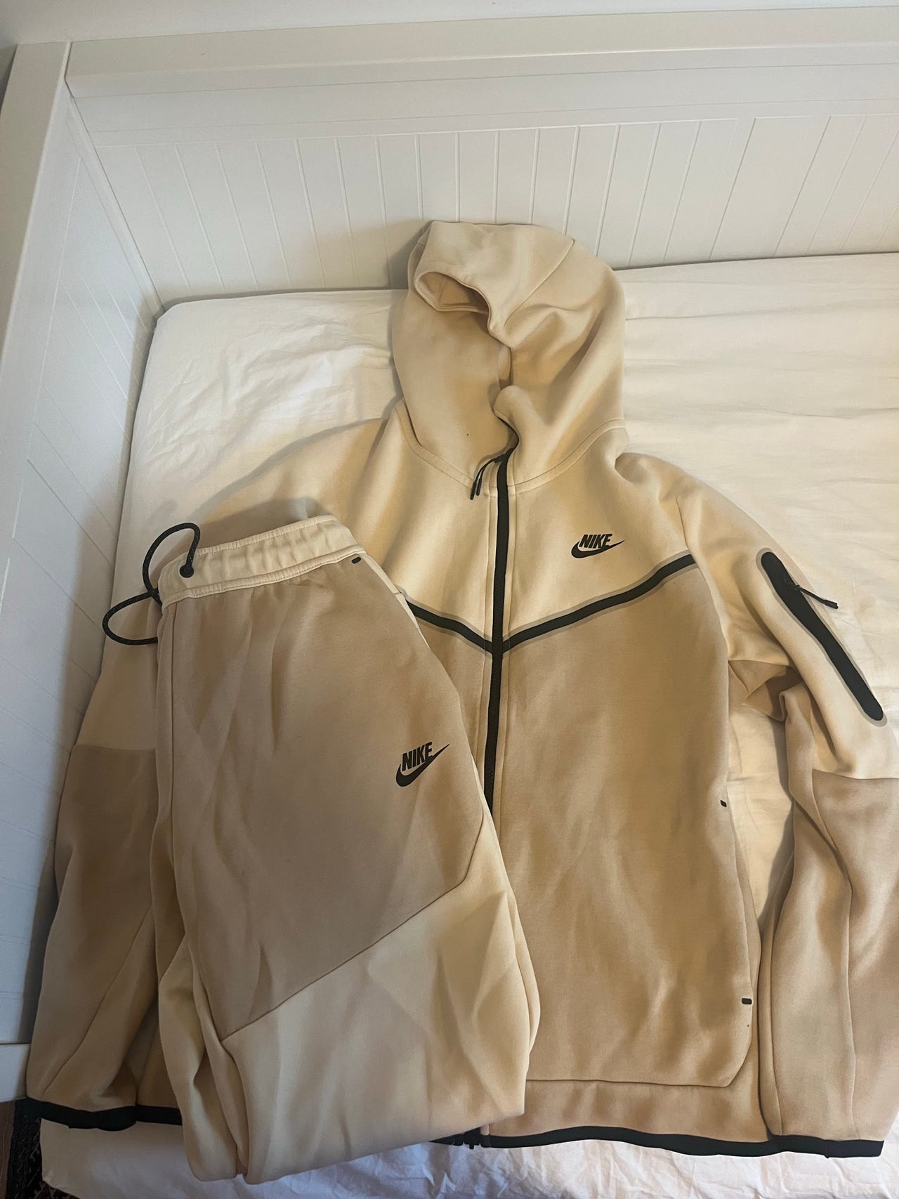 Nike Tech Fleece Beige M | FINN-torget