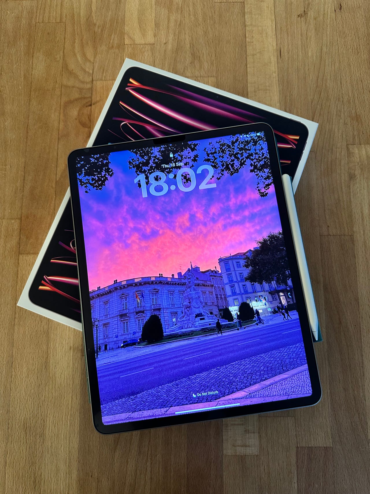 iPad Pro 12,9” (6. gen, M2) 128 GB Wi-Fi + Folio + Apple Pencil | FINN ...